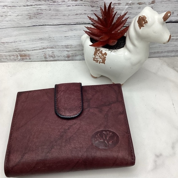 Buxton | Bags | Vintage Buxton Dark Burgundy Fall Marble Leather Wallet ...